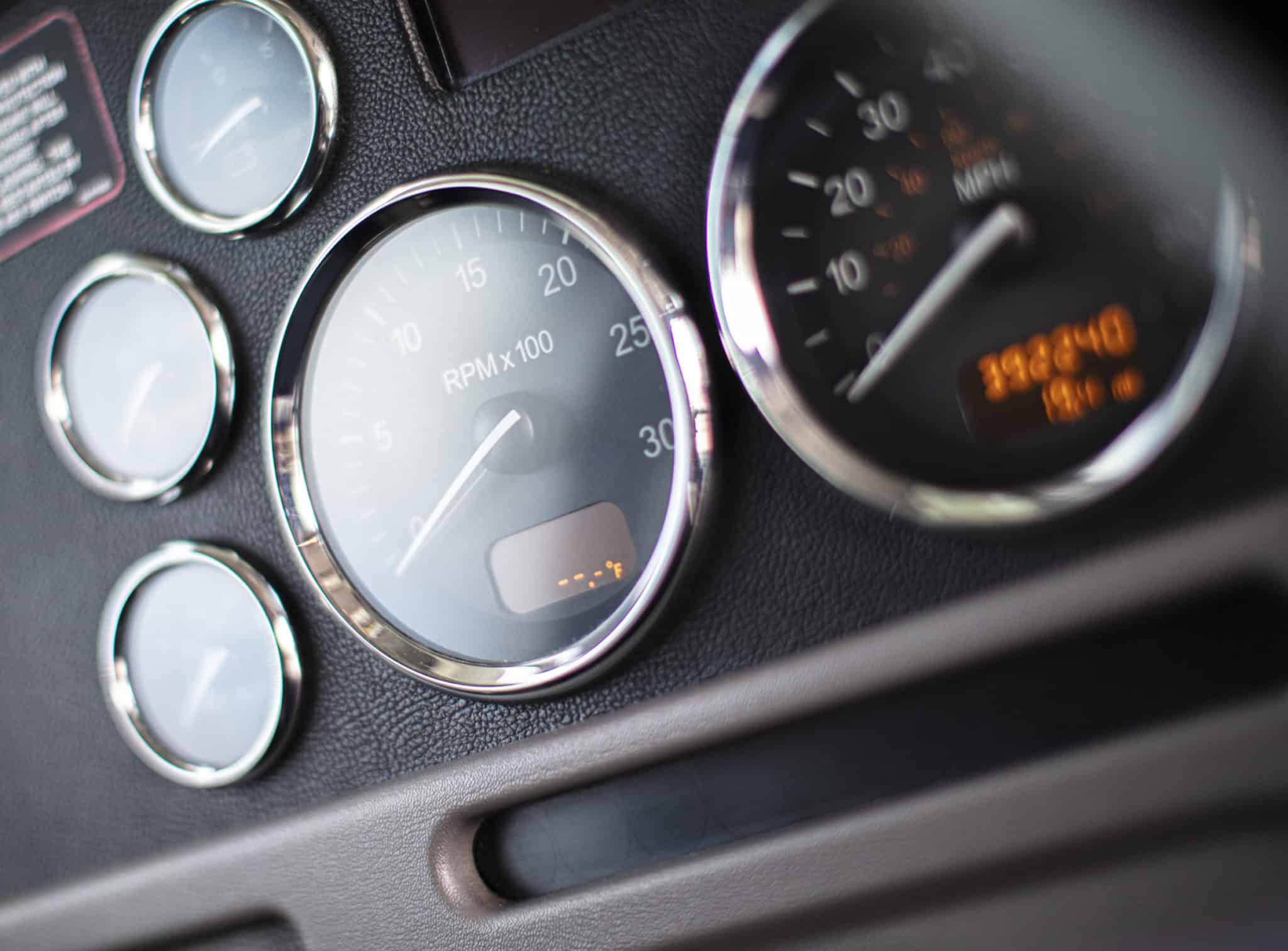 8 ways to improve your diesel fuel economy | Dynamic Transit Co.